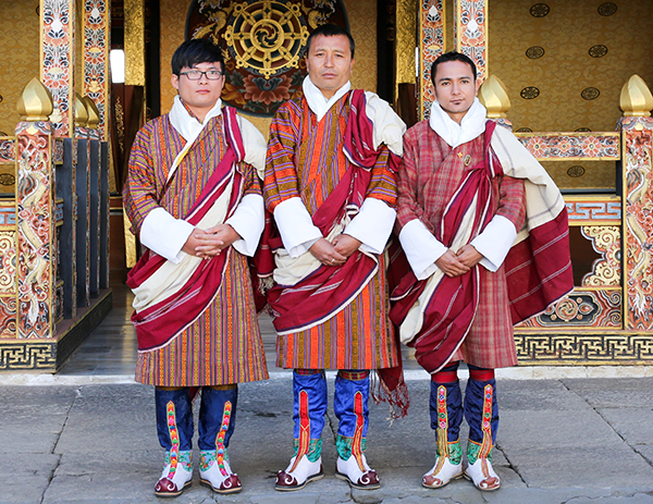 His Majesty grants Dhar and Kabney to four Thrompons - BBS | BBS