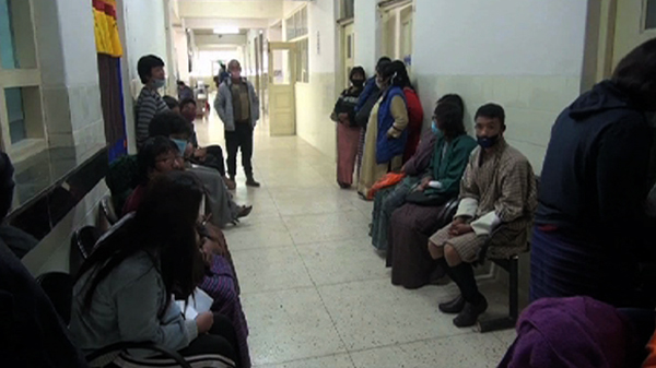 A week-long eye-camp treated 42 cataract cases, Trongsa - BBSCL