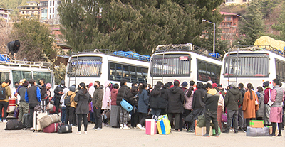 More than 200 stranded people in Thimphu left for various districts - BBSCL