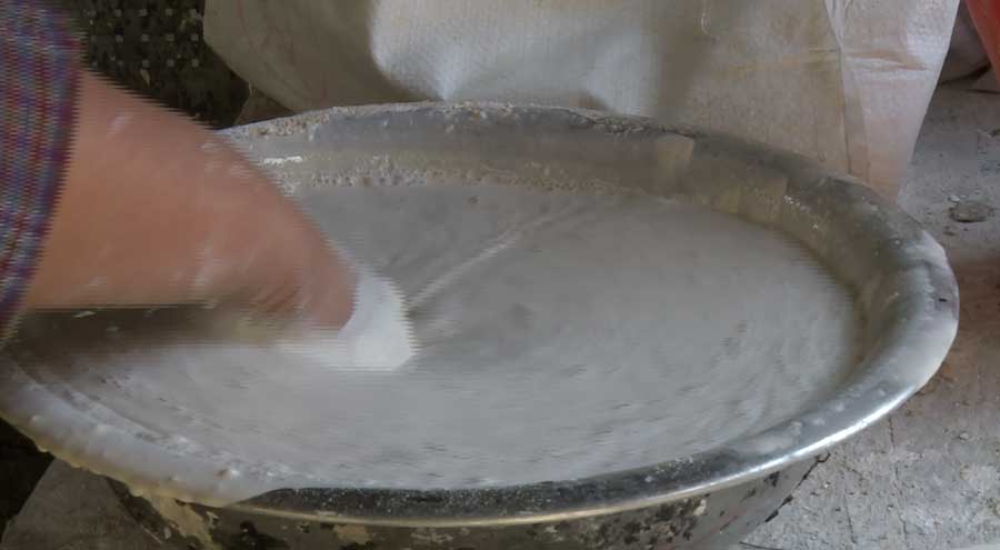 Casting statues from dental stone powder becoming popular - BBSCL