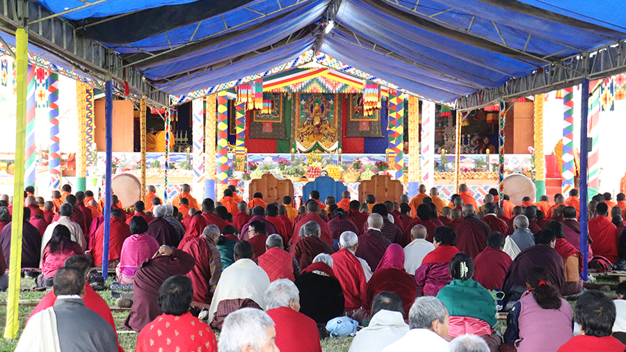 Dorji Lopen presides over Bumthang Moenlam Chenmo - BBSCL
