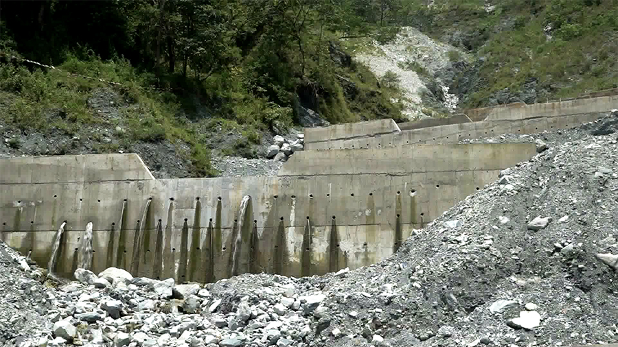 Check dams proving successful in preventing Aieslip roadblock - BBSCL