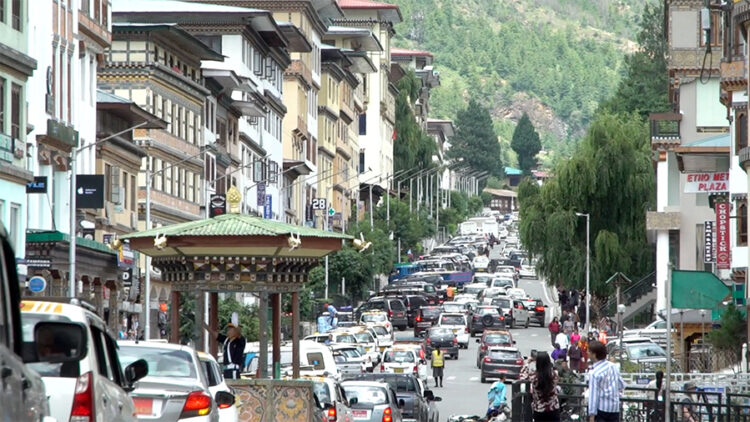 Private sector employees worry over inflation due to recent public ...