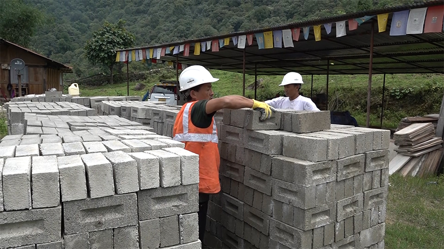 Zhemgang's rural hollow block makers help substitute brick import - BBSCL
