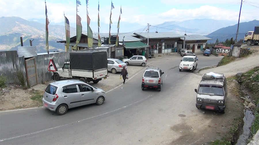 Kanglung residents push for footpaths and speed breakers on highway - BBSCL