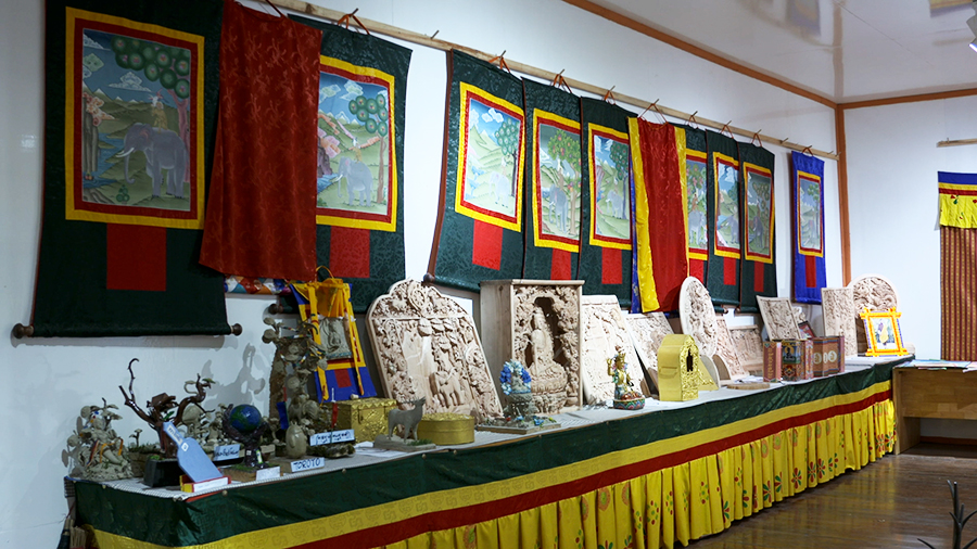 Smithery, leatherworks and woodturning facing decline in interest among ...