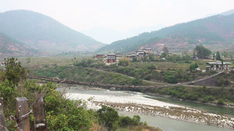 Residents call for Punakha suspension bridge renovation - BBSCL
