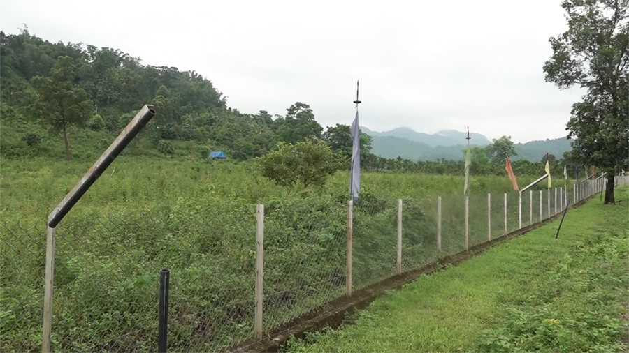 Singye Gewog's fertile lands lie fallow - BBSCL