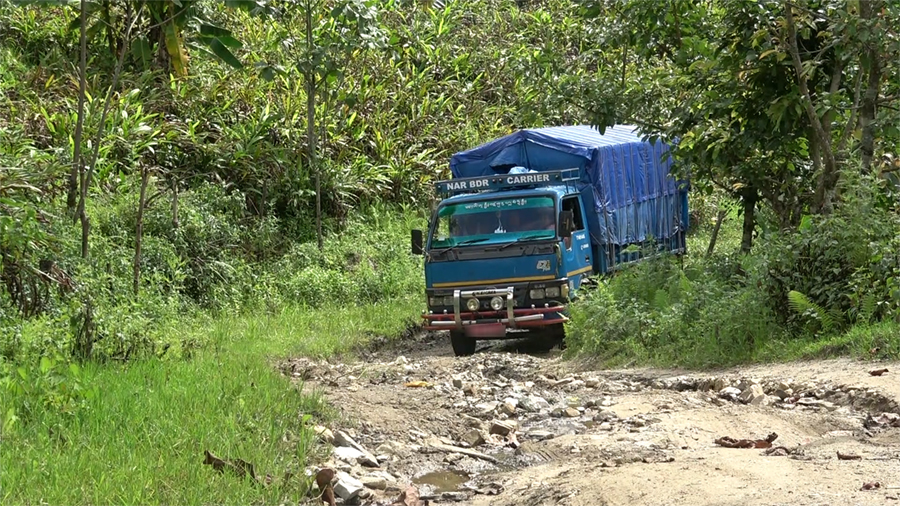 Bad farm road condition hinder progress in Kanakha village, Dagana - BBSCL