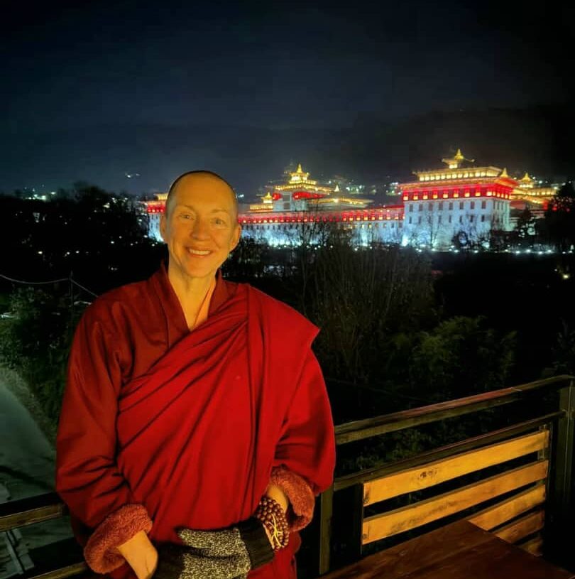 His Holiness the Je Khenpo consecrated Singye Choeling Tshuglhakhang ...