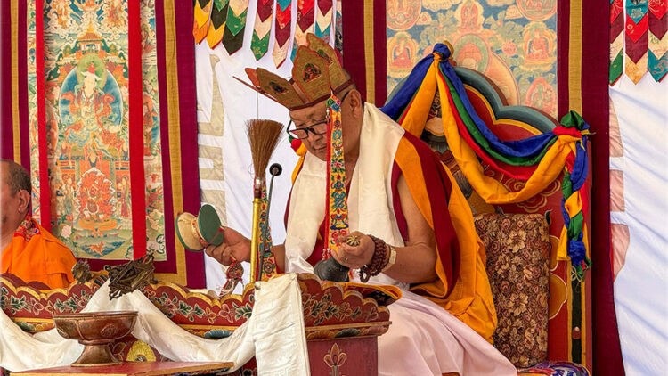 Dorji Lopen presides over National Kurim in Gelephu for smooth progress ...